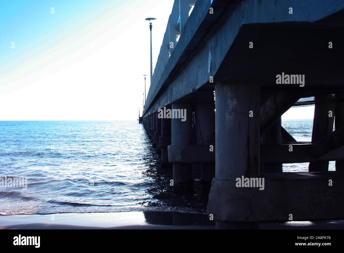 Jetty pole pylon hi-res stock photography and images - Alamy