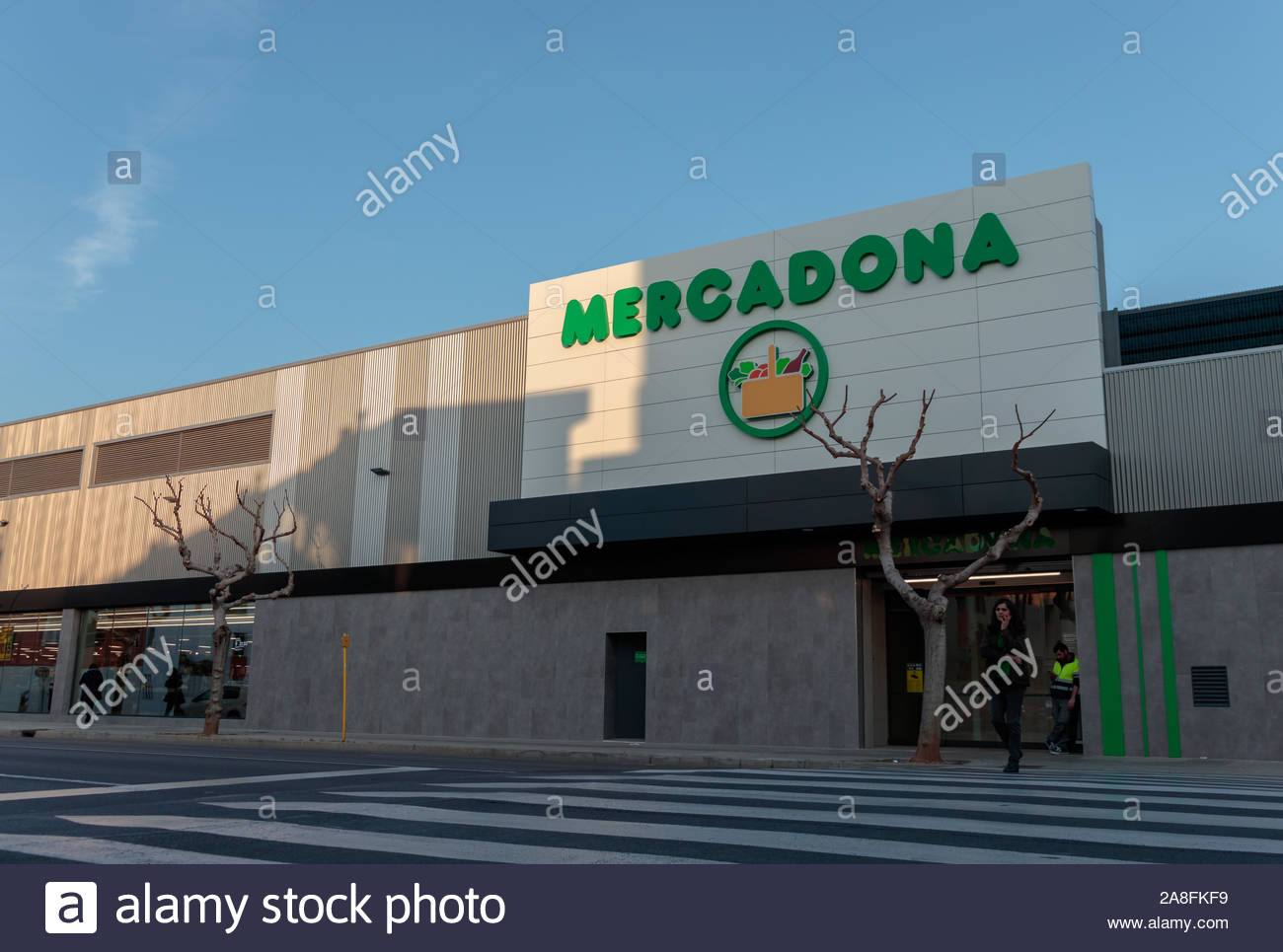 Mercadona Supermarket Stock Photos & Mercadona Supermarket Stock Images ...