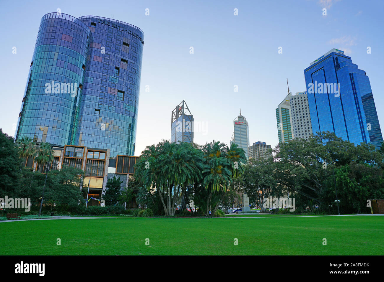 Ritz carlton luxury hotel tower hi-res stock photography and images - Alamy