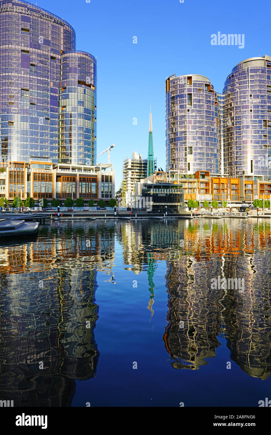 Ritz carlton luxury hotel tower hi-res stock photography and images - Alamy