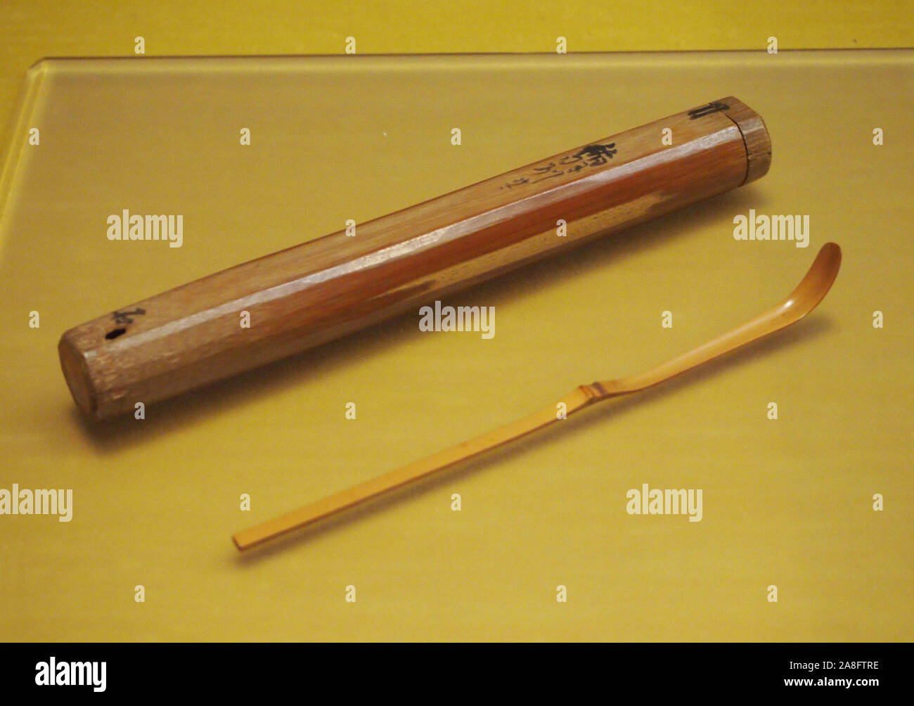 Powder-tea spoon, bamboo. Tokyo National Museum Stock Photo - Alamy