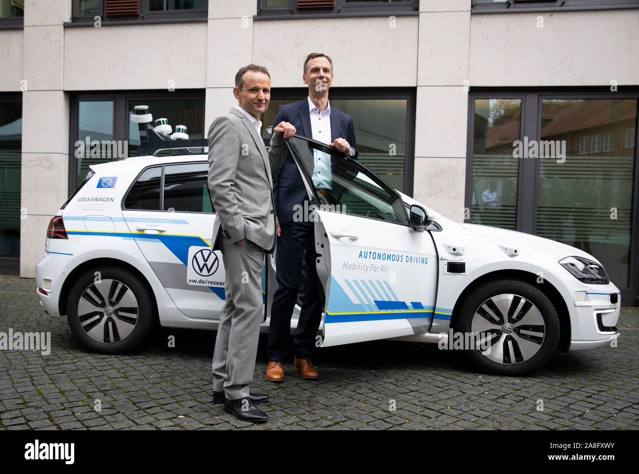 Volkswagen golf five hi-res stock photography and images - Alamy