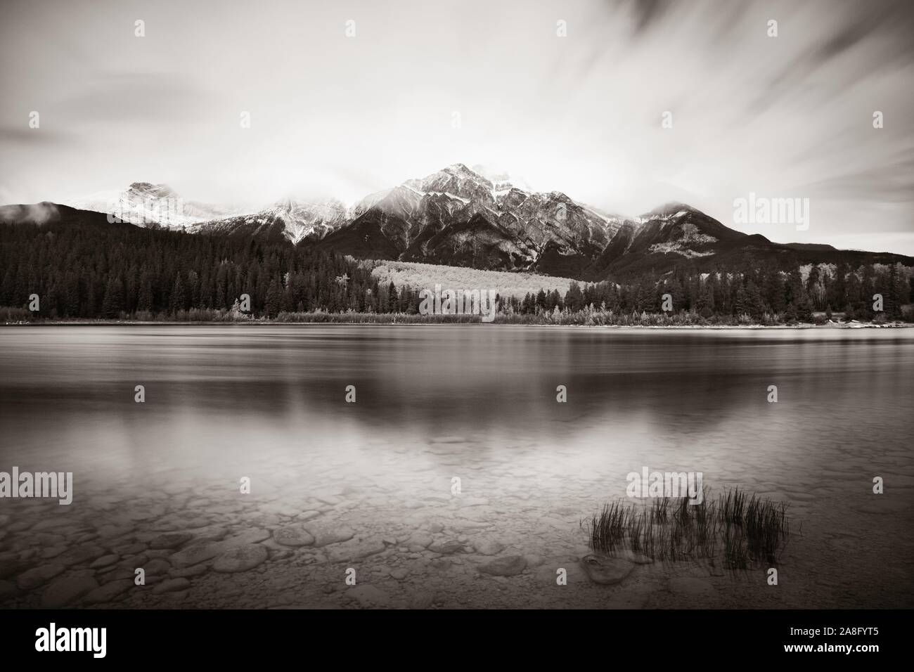 Pyramid Lake in Jasper National Park in Canada Stock Photo - Alamy