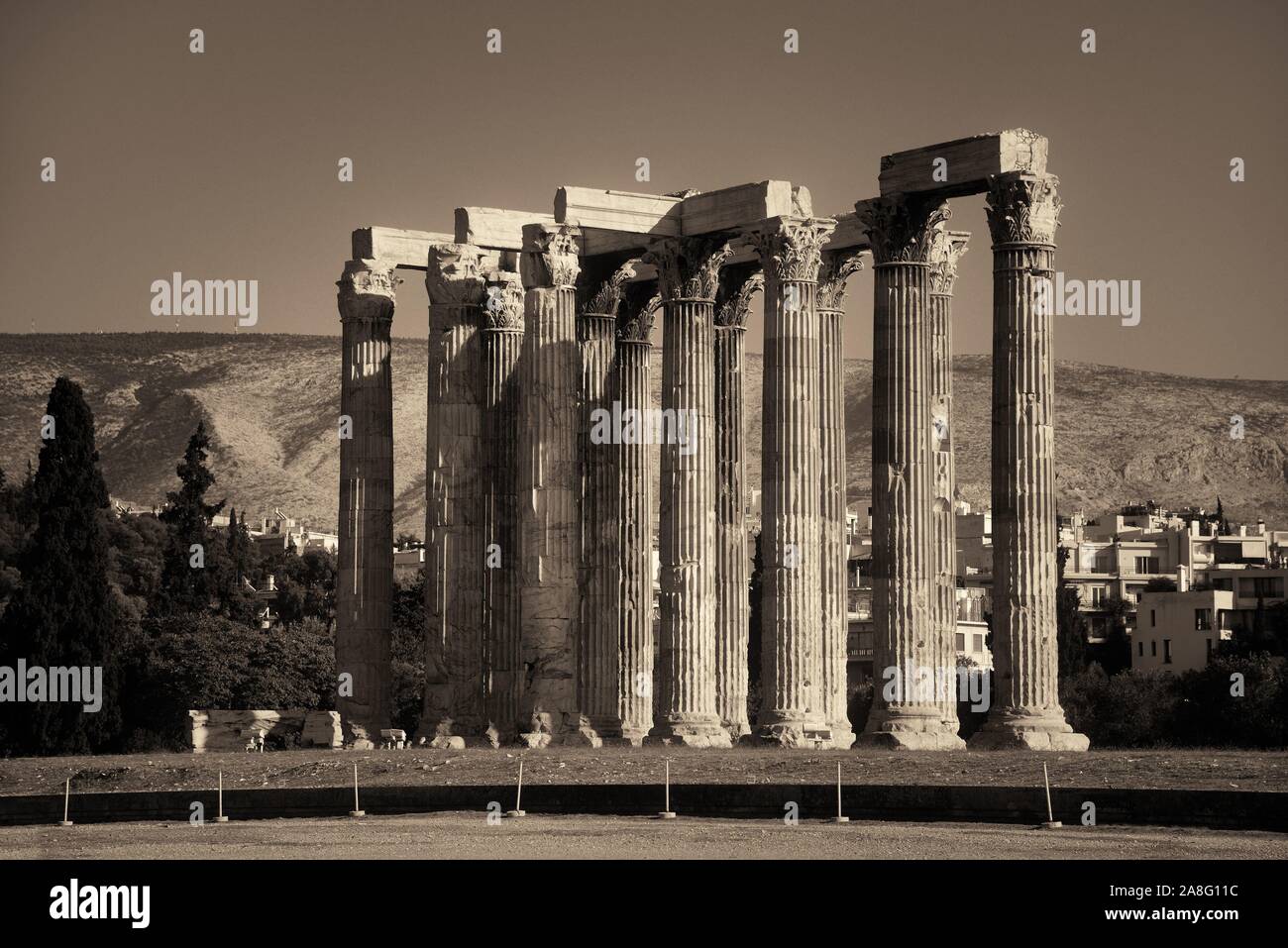 Temple of Zeus in Athens, Greece Stock Photo - Alamy