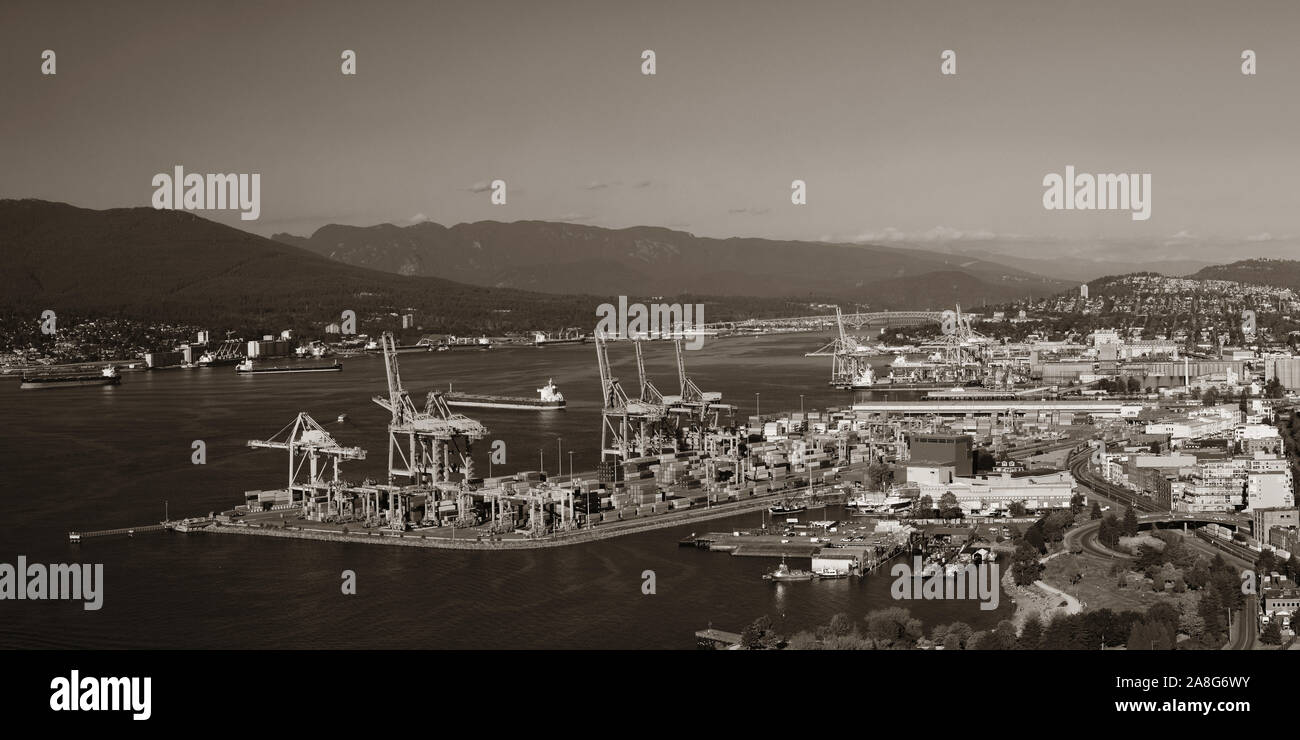 Vancouver rooftop view with urban architecture and city skyline Stock ...