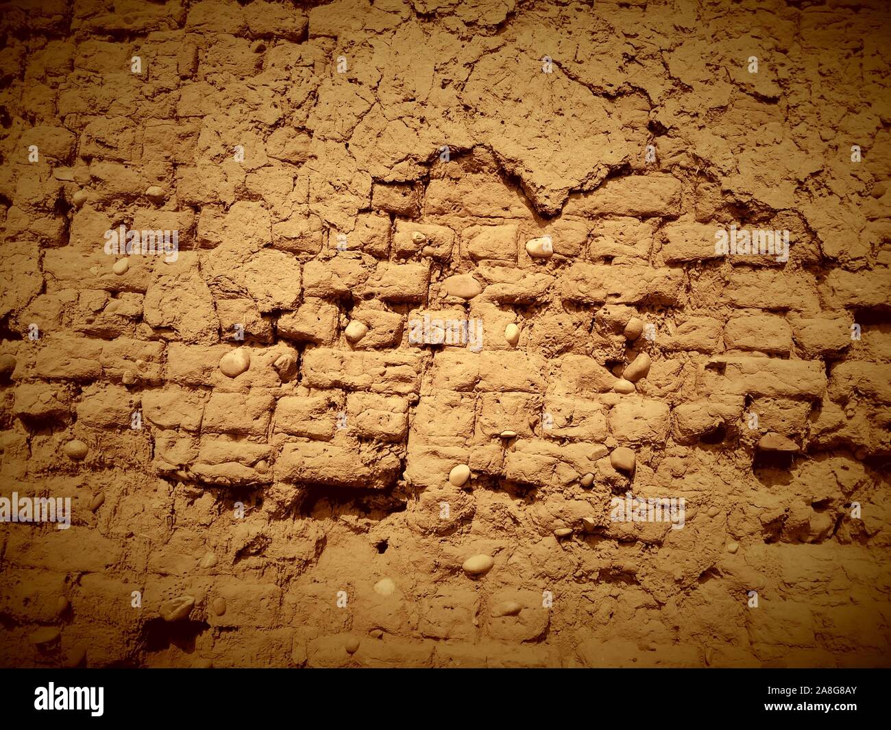 Clay brick wall hi-res stock photography and images - Alamy