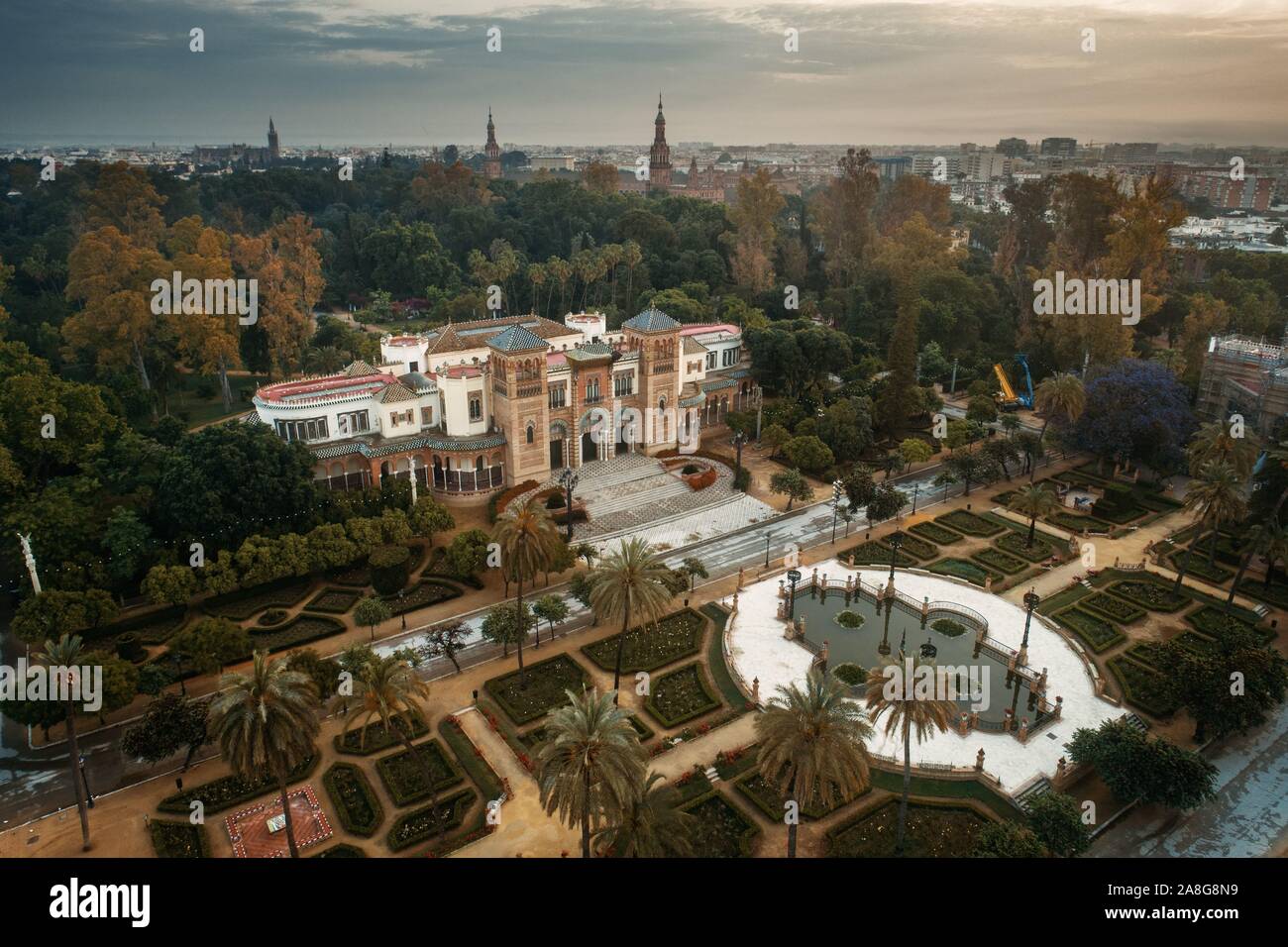 Parque maria luisa garden hi-res stock photography and images - Alamy