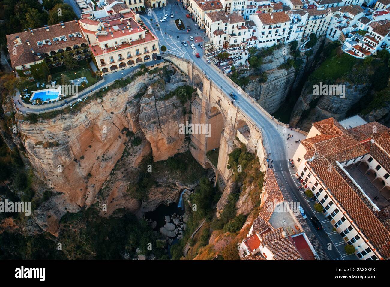 The puente nuevo hi-res stock photography and images - Alamy