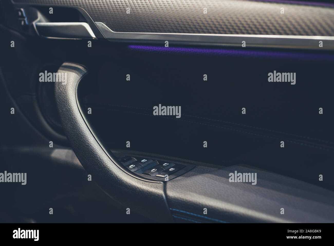 Power door lock repair hi-res stock photography and images - Alamy