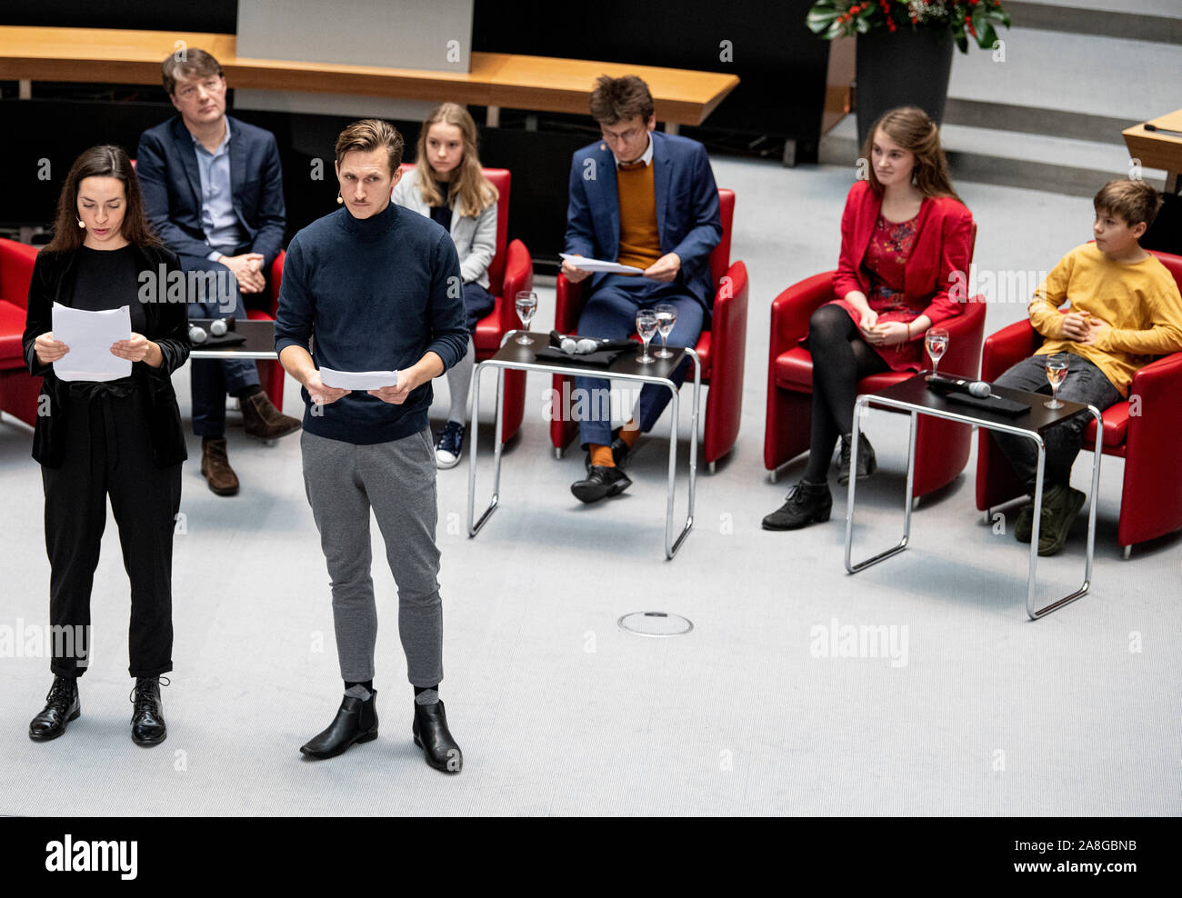 Berlin, Germany. 08th Nov, 2019. Sarah El-Issa and Johannes Heendrik ...