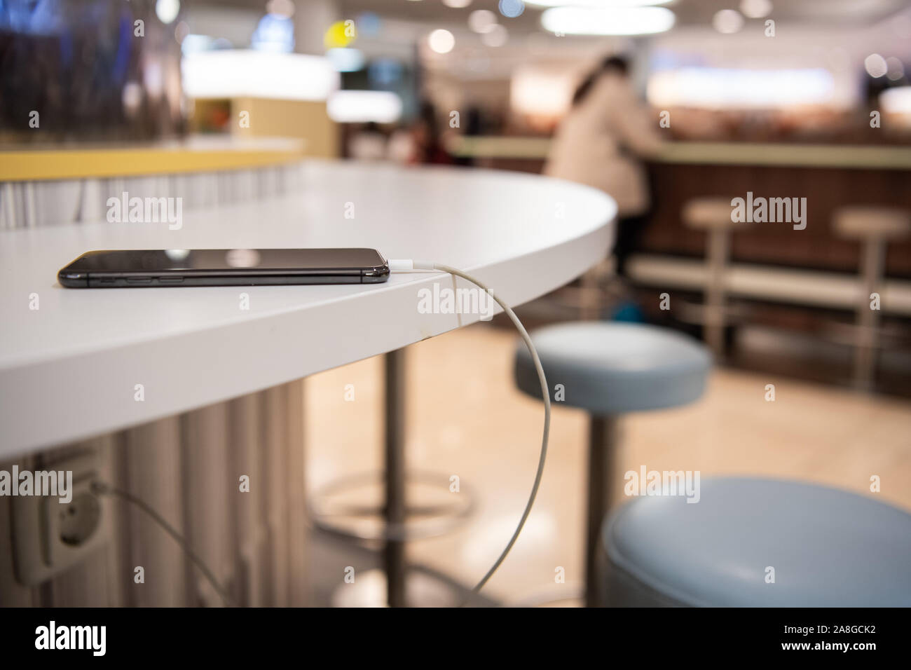 Public mobile phone charging station hi-res stock photography and ...