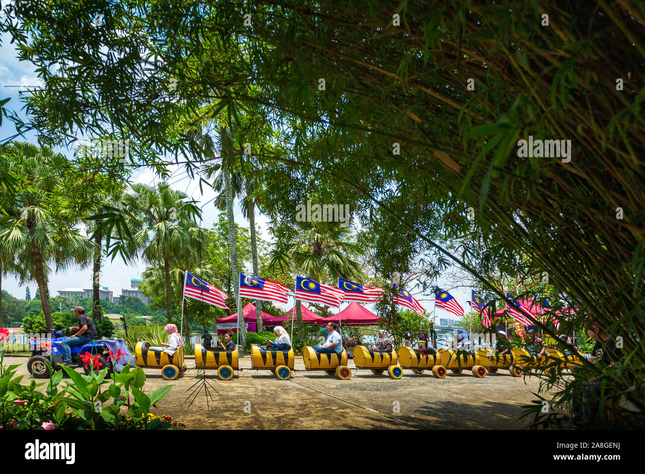 Bot kayu hi-res stock photography and images - Alamy