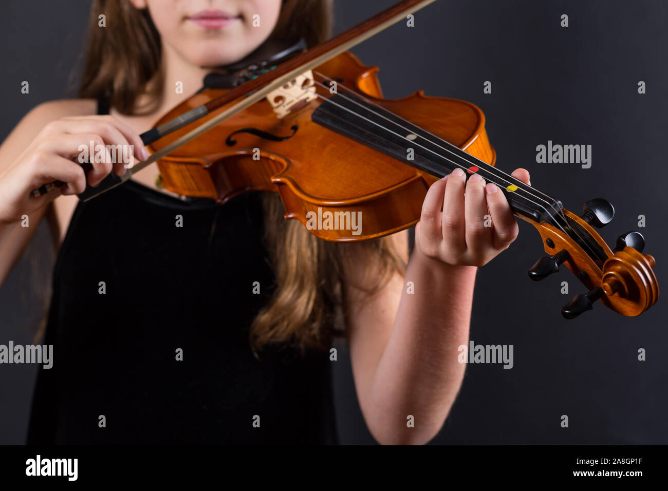 Violin viola child hi-res stock photography and images - Alamy