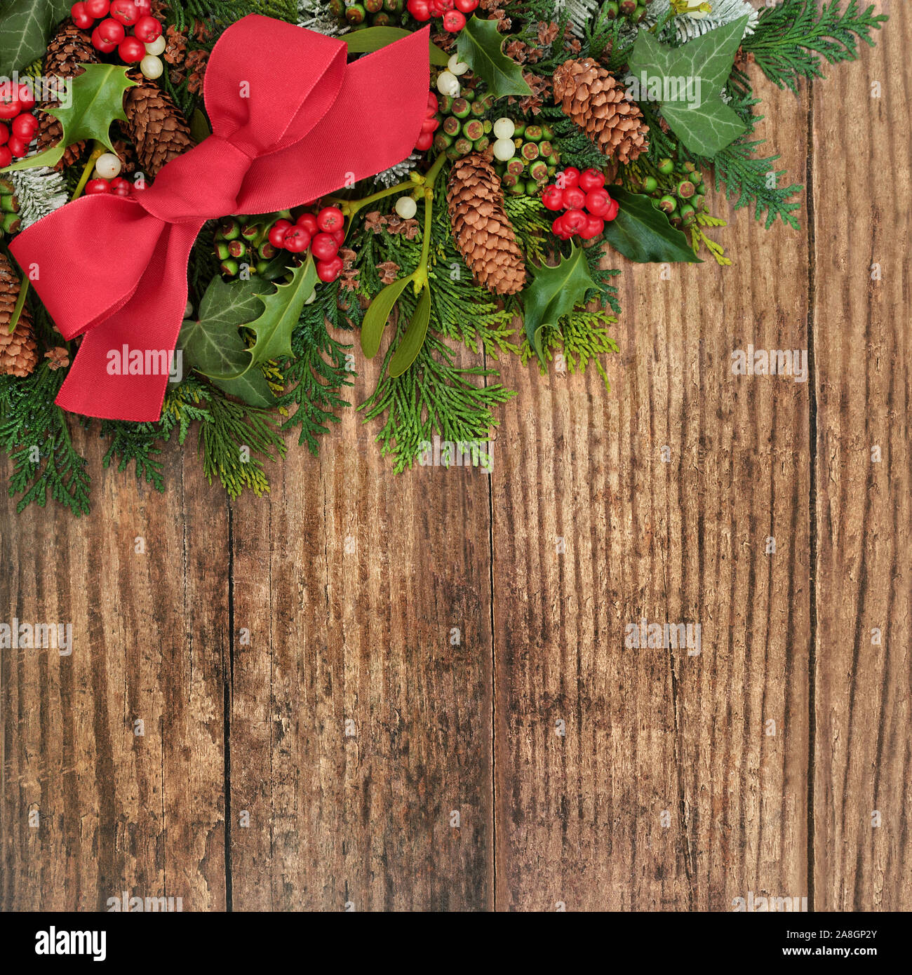 Cedar bow hi-res stock photography and images - Alamy