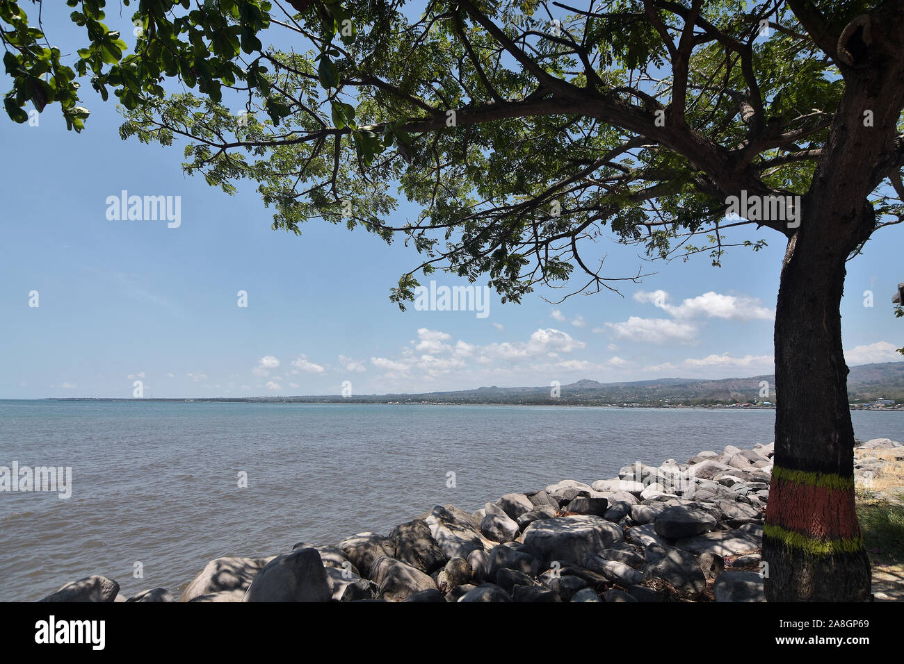 Blue framing hi-res stock photography and images - Alamy