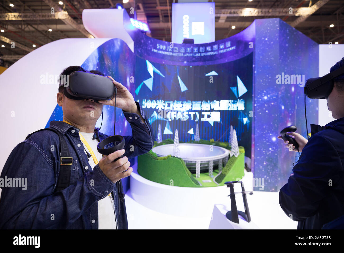 Shanghai, China. 8th Nov, 2019. Visitors experience a five-hundred ...