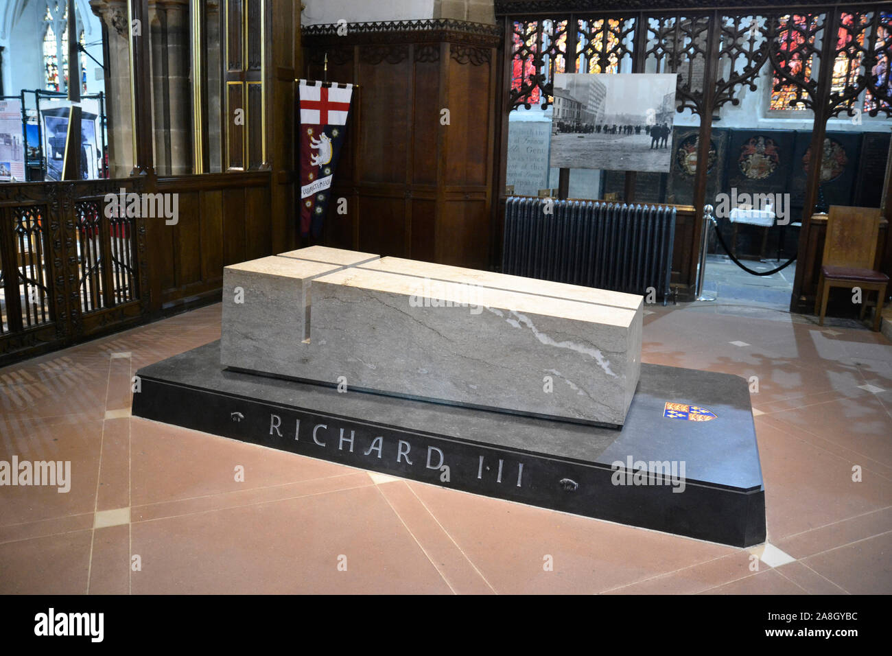 Tomb of King Richard III in Leicester Cathedral, Leicester ...