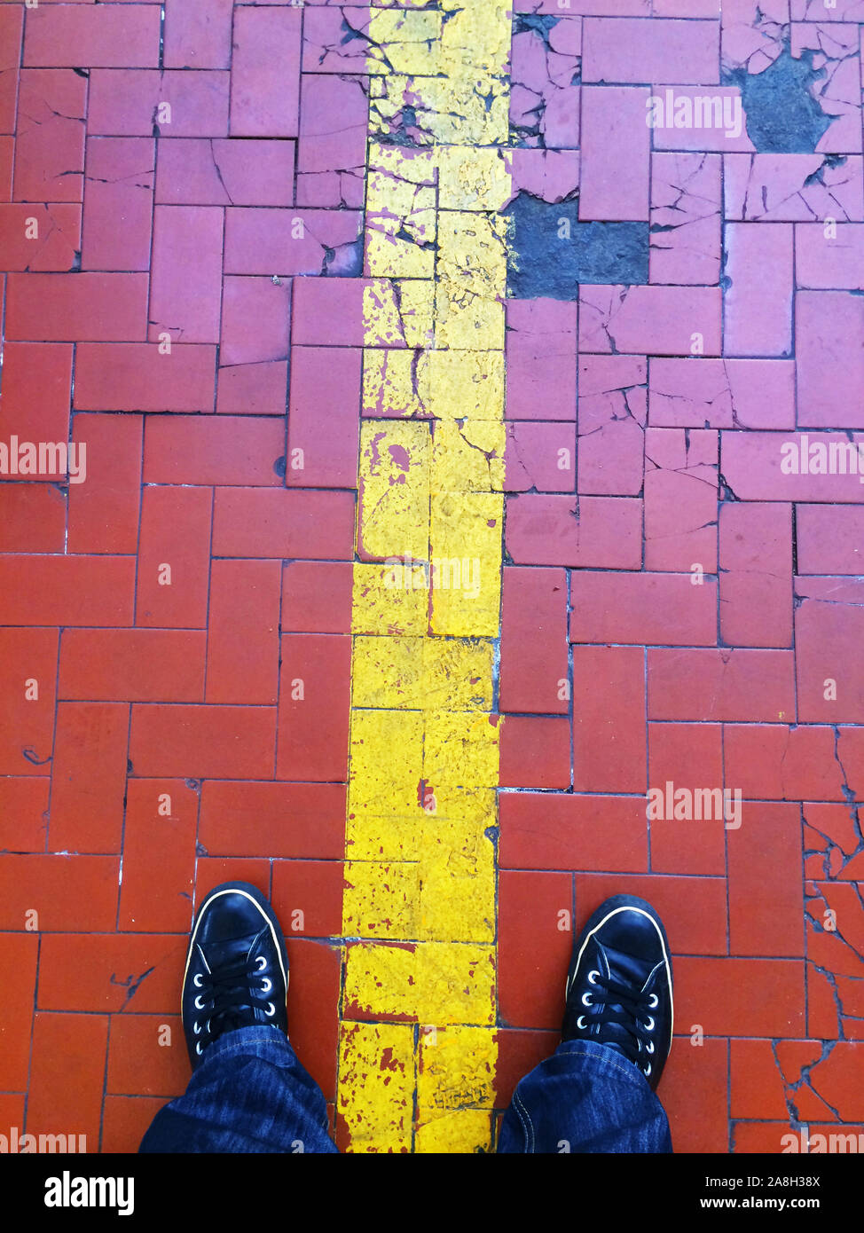 Asphalt floor tiles hi-res stock photography and images - Alamy