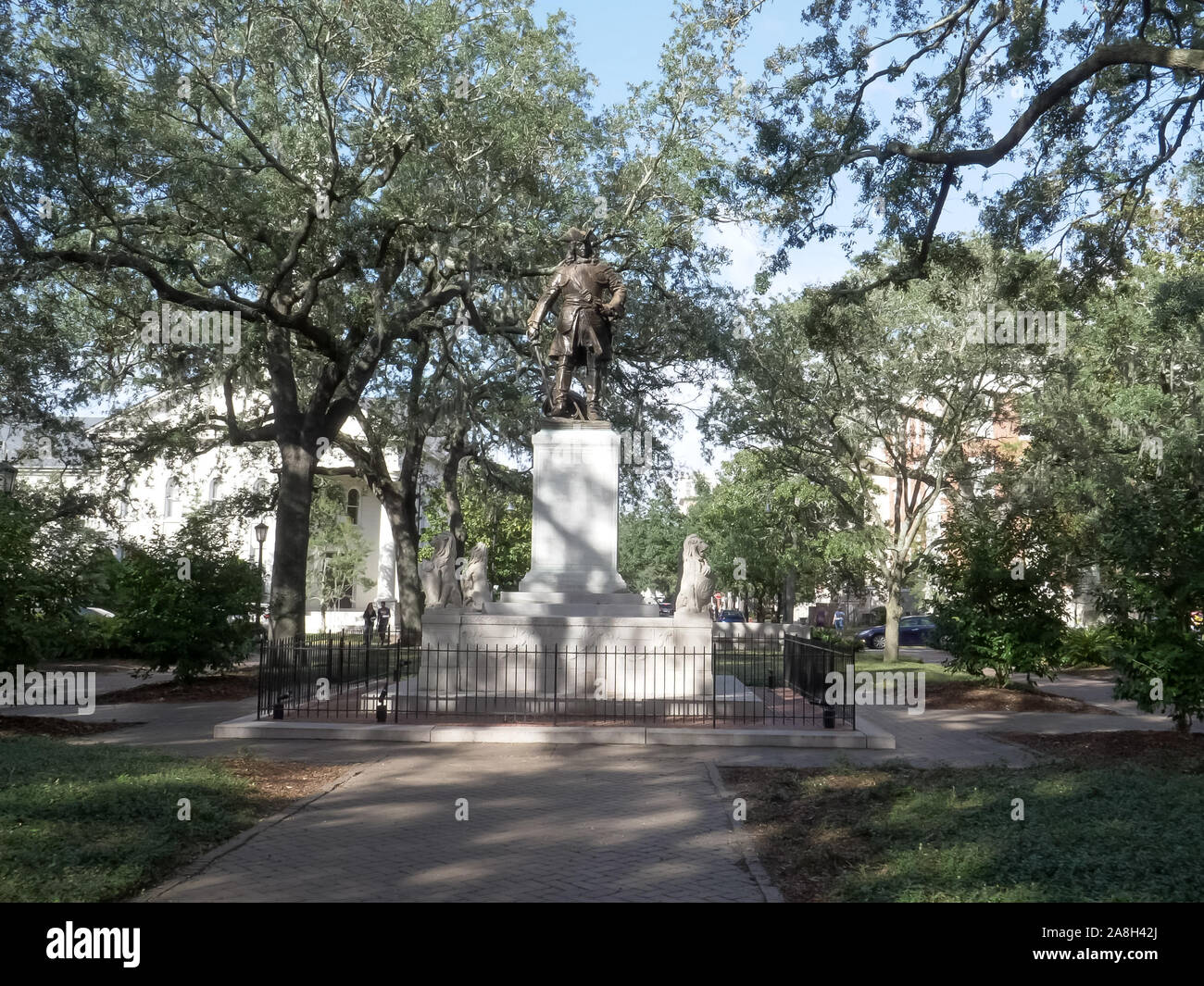 looking towards oglethorpe statue in chippewa square, savannah Stock ...