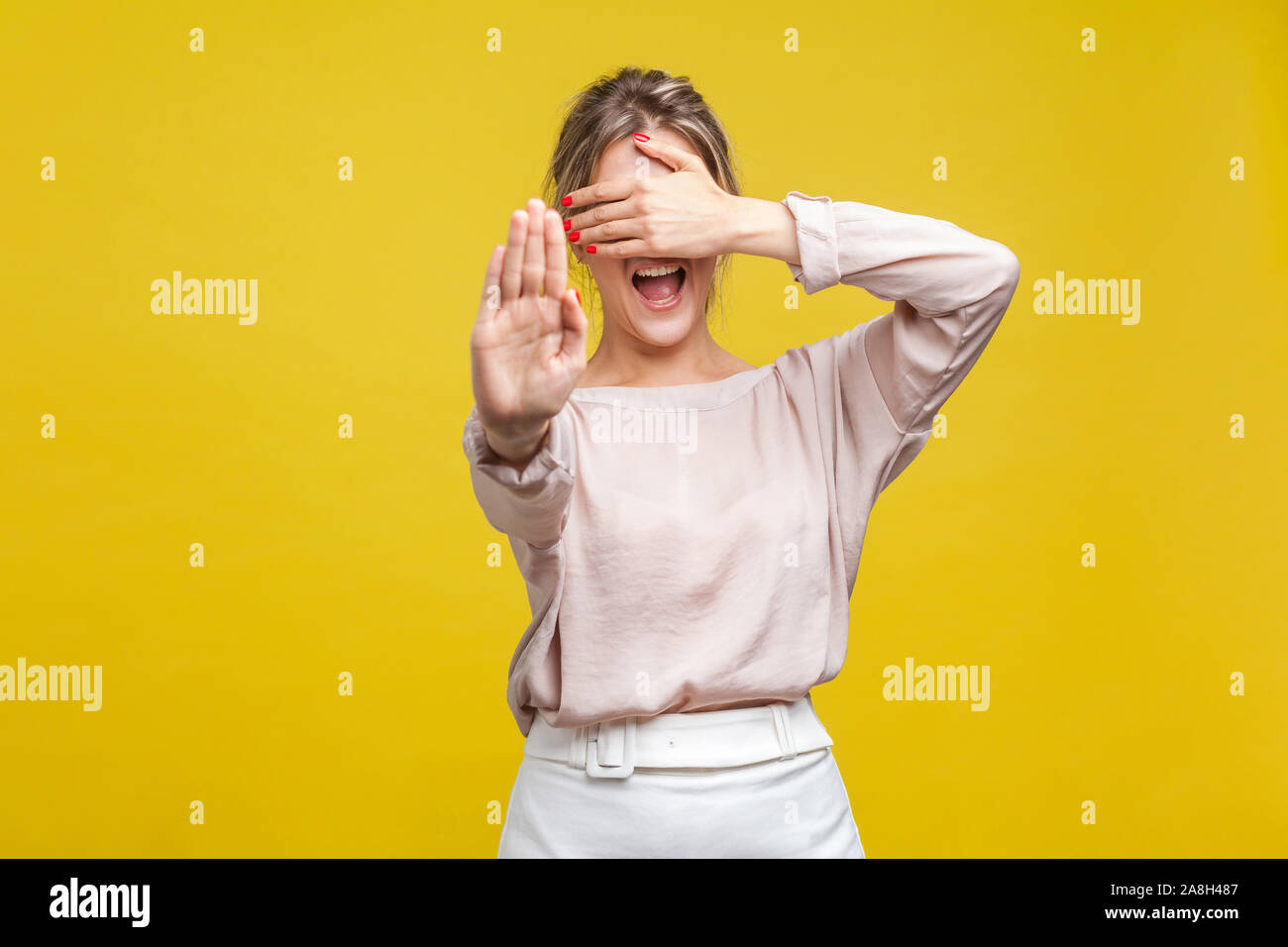Fair closed sign hi-res stock photography and images - Alamy