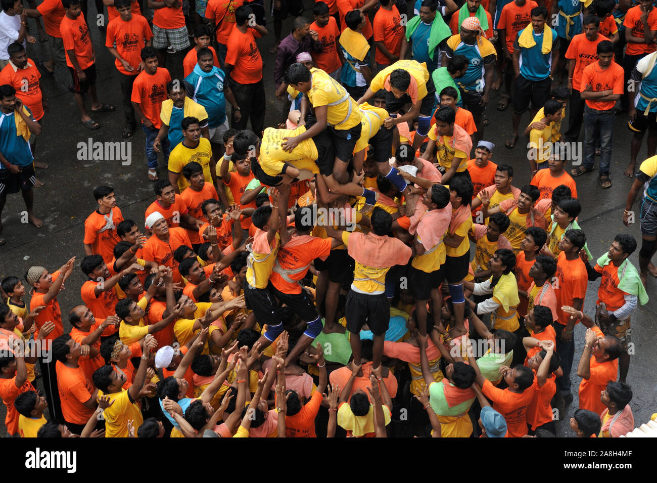 Mumbai, India,Asia - Human Pyramid trying to break dahi handi on ...