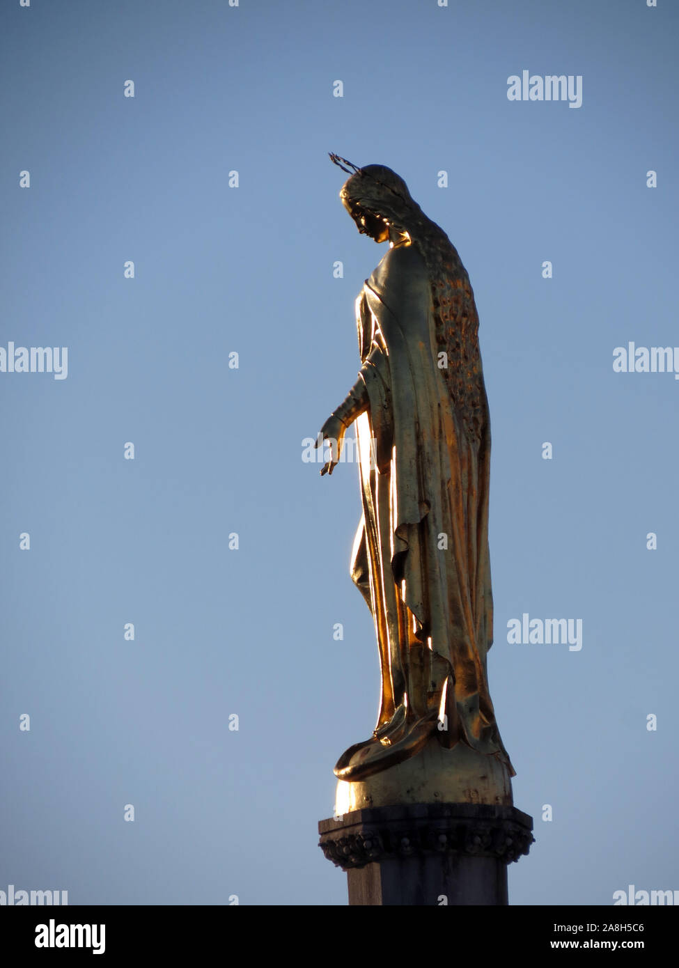 Saint mary of miracle hi-res stock photography and images - Alamy
