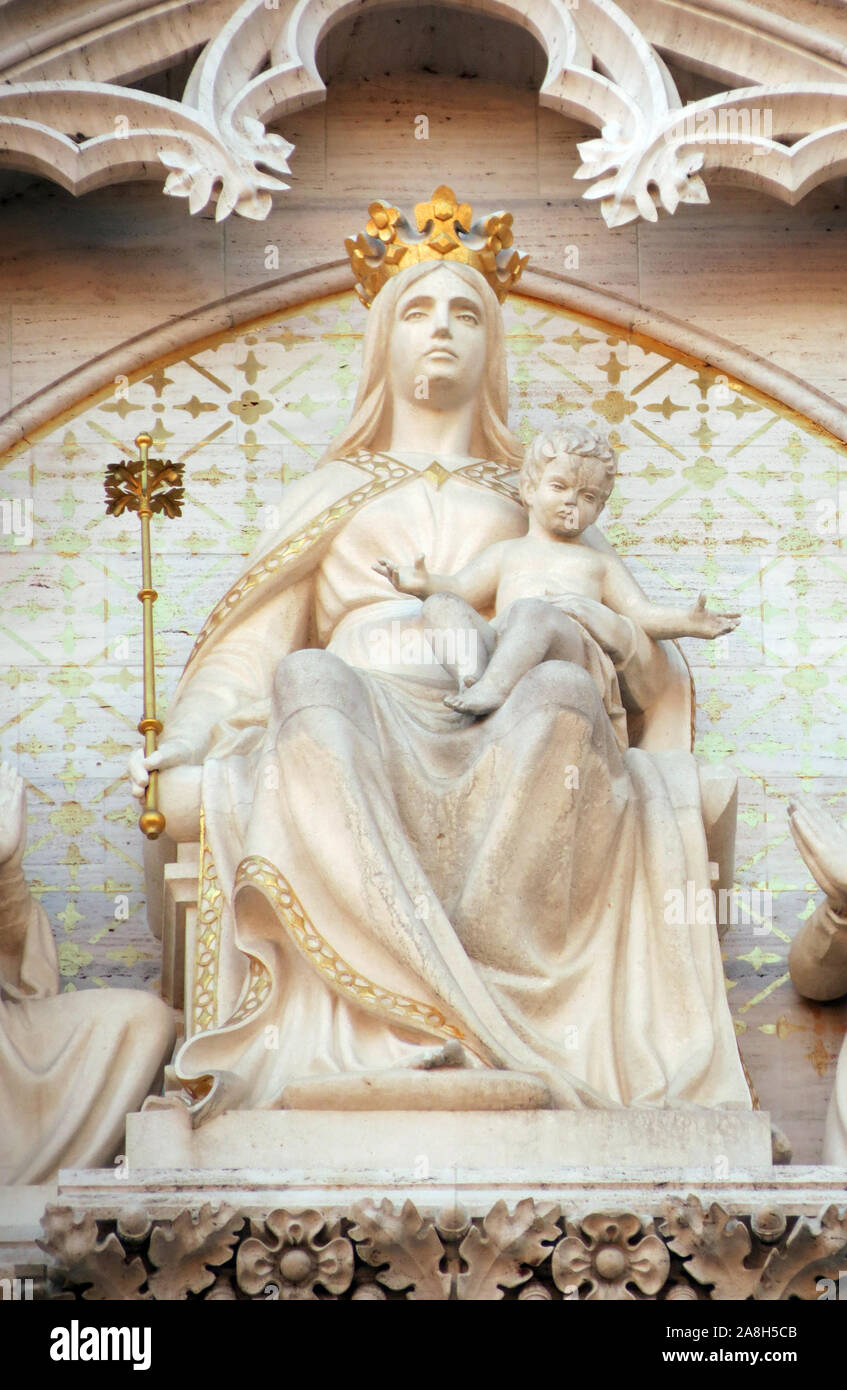 Madonna and Child Jesus on the throne Stock Photo - Alamy