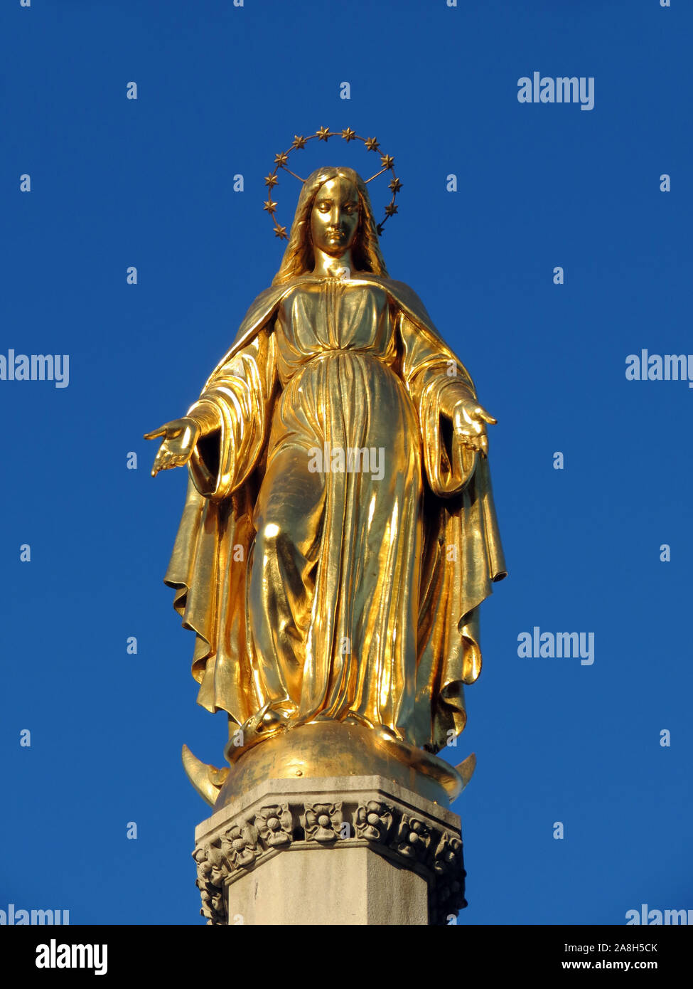 Saint mary of miracle hi-res stock photography and images - Alamy