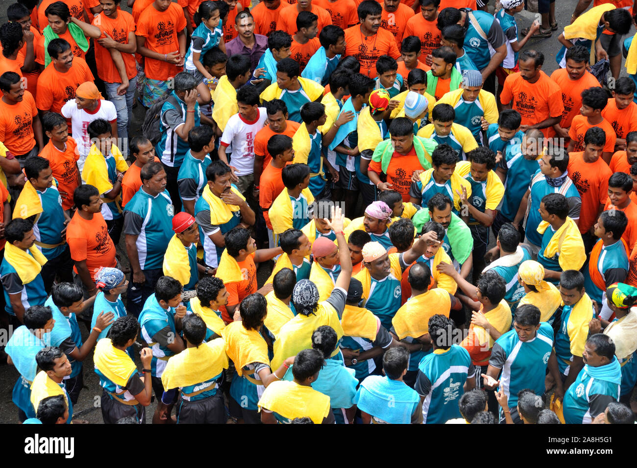 Mumbai, India,Asia - Human Pyramid trying to break dahi handi on ...