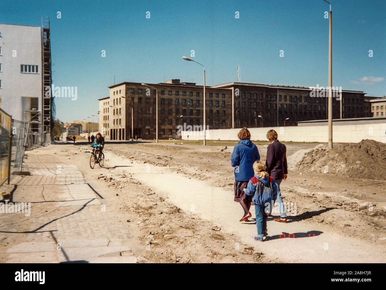 Michael Scott/Alamy Live News - Berlin, Germany April 1990 - Walking ...
