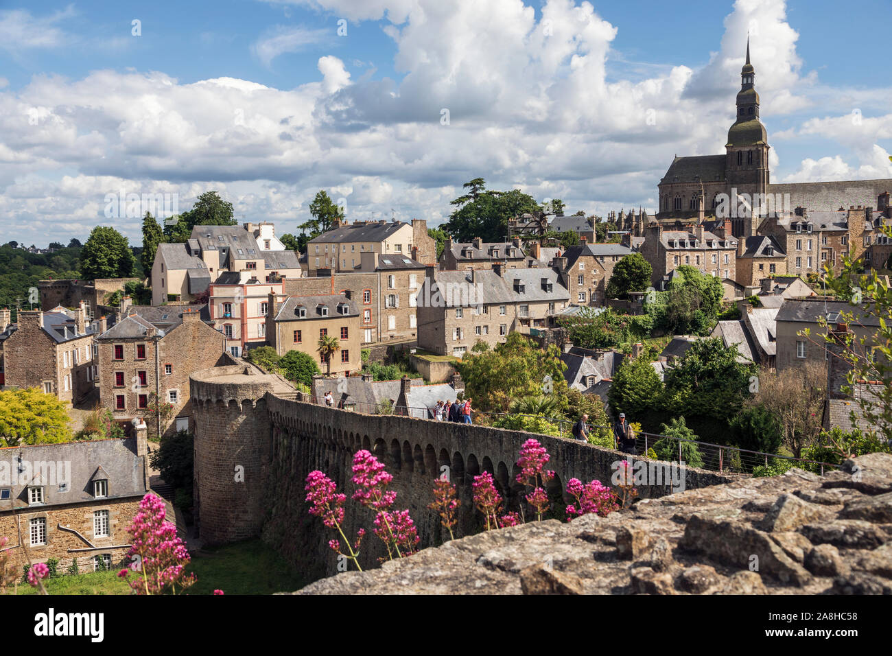 Medieval town brittany france hi-res stock photography and images - Alamy