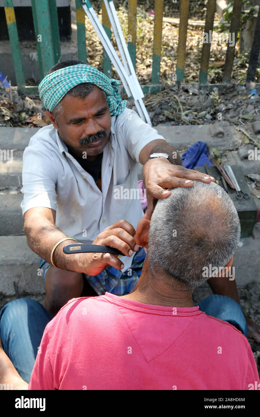 India bald hi-res stock photography and images - Alamy