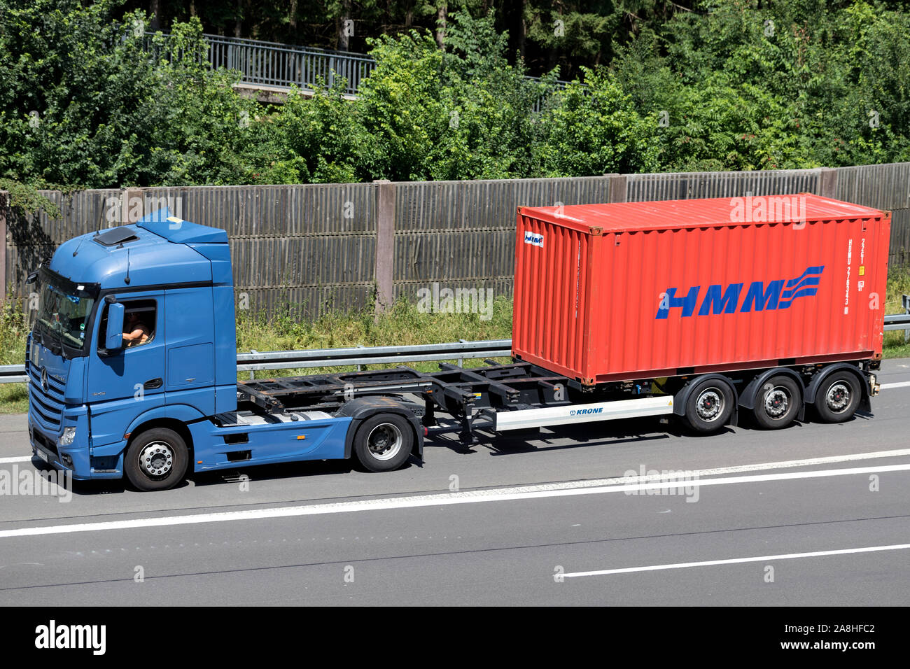 Hmm business company logo hi-res stock photography and images - Alamy