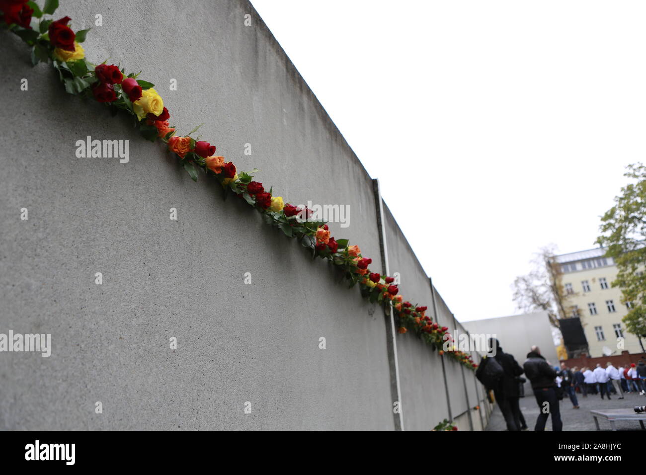 Ehemalige berliner mauer hi-res stock photography and images - Alamy