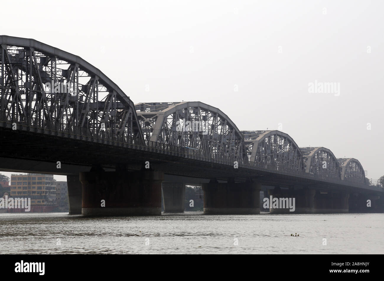 Bridge across the river, Vivekananda Setu, Kolkata Stock Photo - Alamy