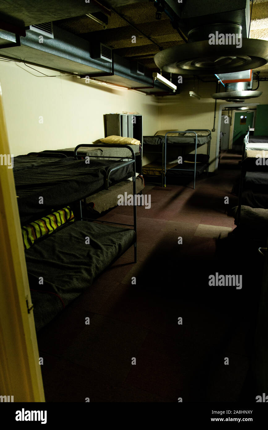 Dormitory, bunk beds at Kelvedon hatch secret nuclear bunker built in ...