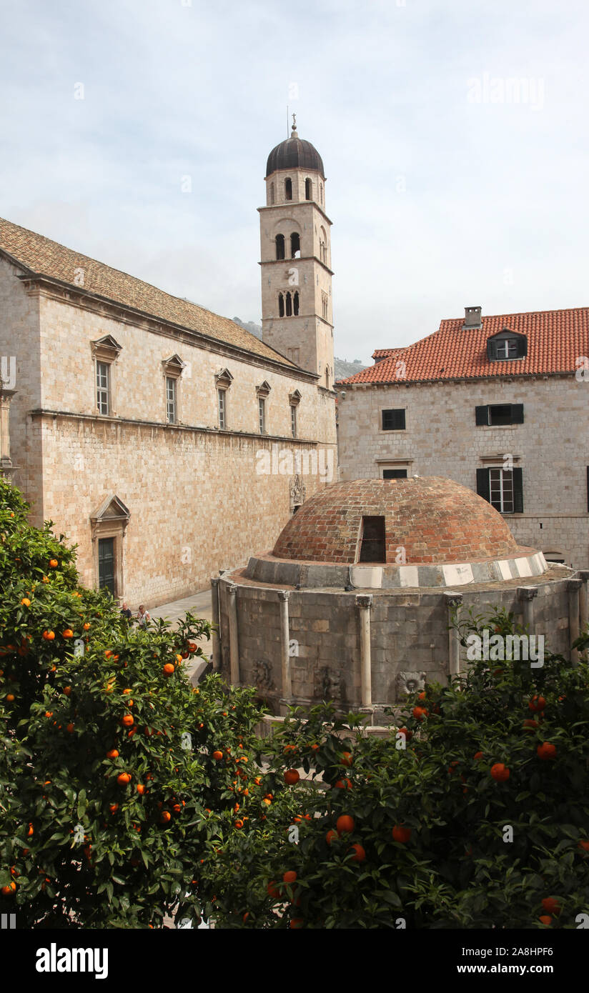 Dubrovnik fountain of onofrio hi-res stock photography and images - Alamy