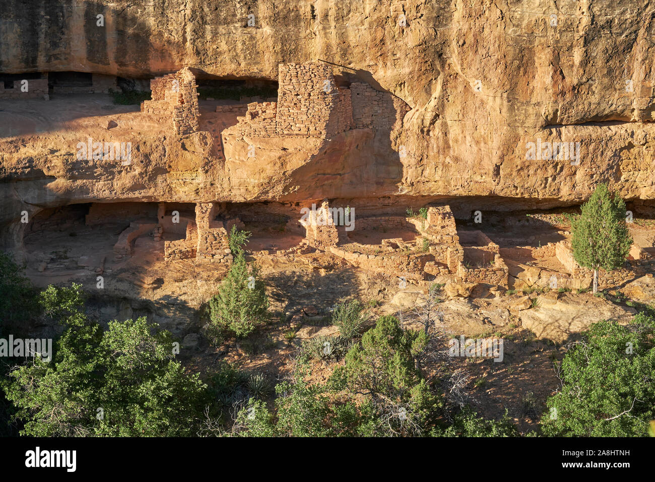 Cliff dwellings at Mesa Verde National Park, Colorado, USA Stock Photo ...