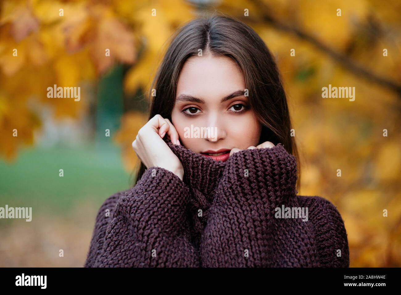 Close up sad girl thinking hi-res stock photography and images - Alamy