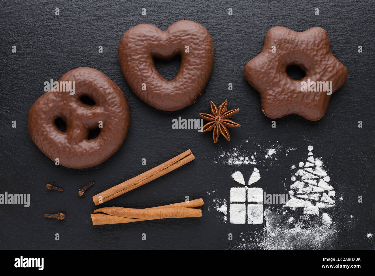 traditional german christmas chocolate gingerbread lebkuchen with ...