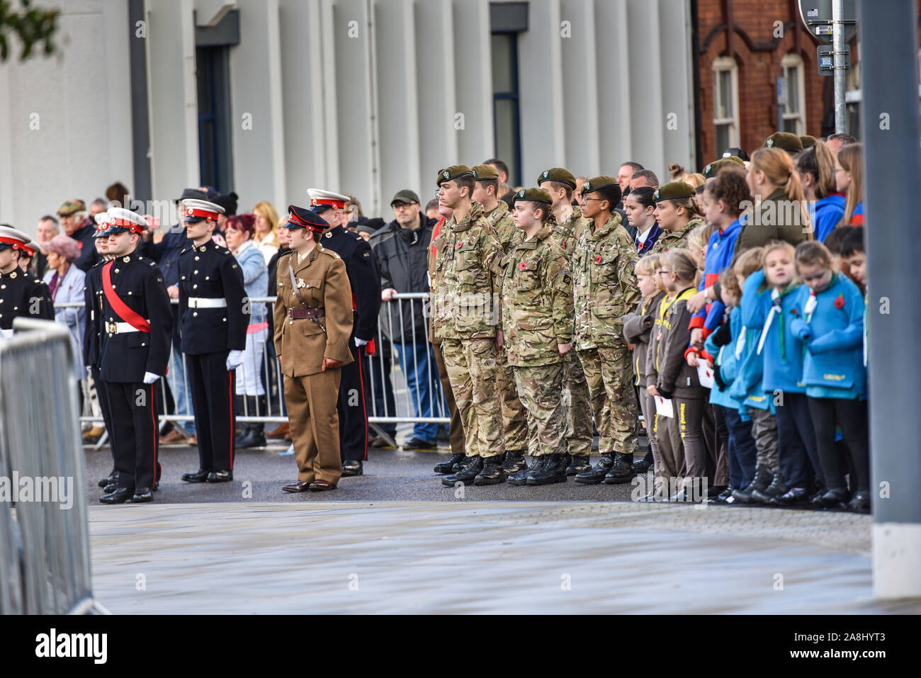 Royal navy uniform present hi-res stock photography and images - Alamy