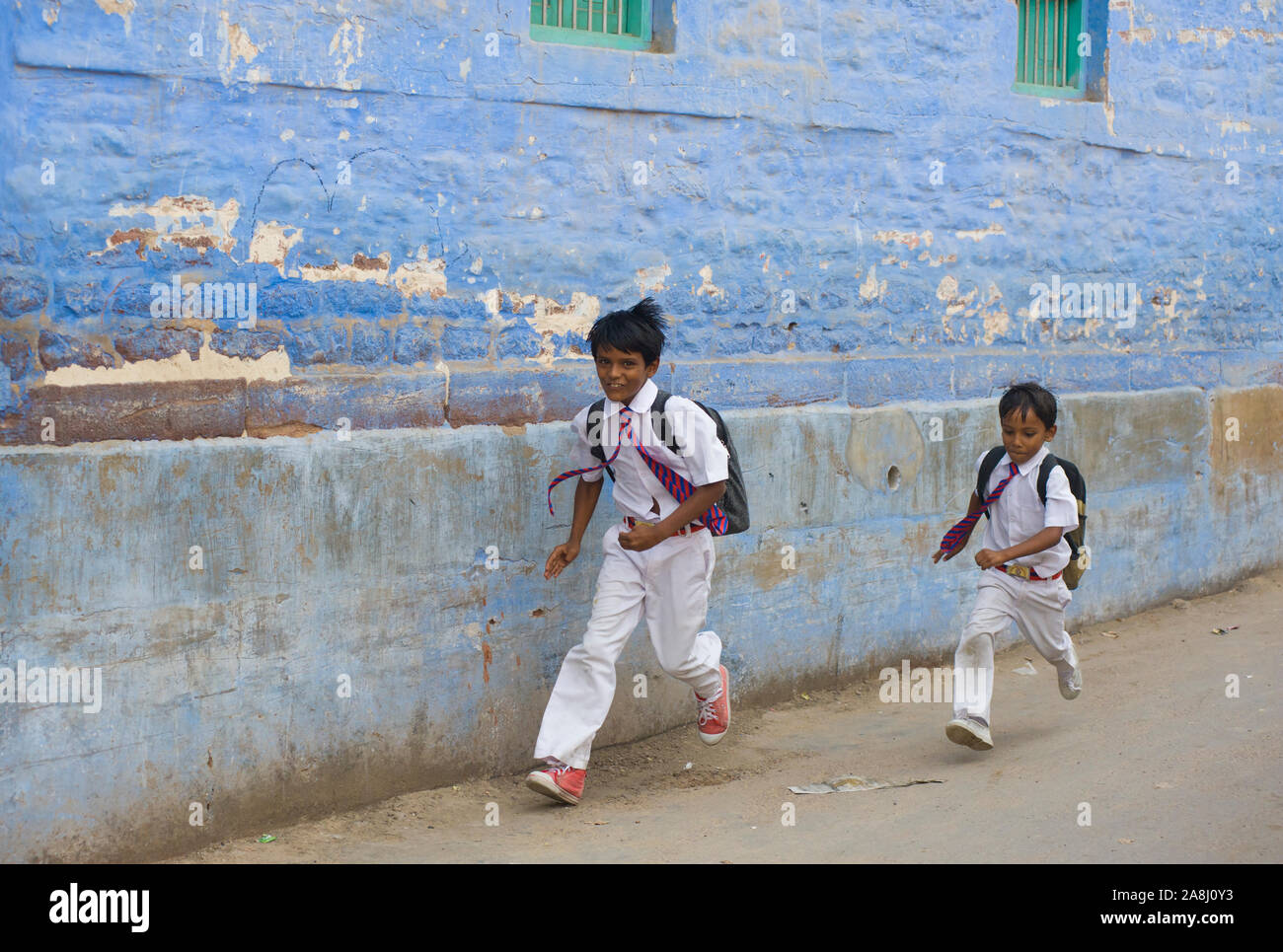 Indian school kids running hi-res stock photography and images - Alamy