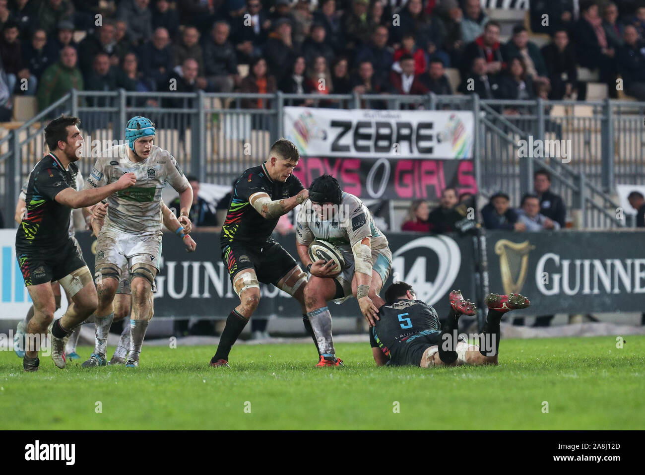 Zander fagerson avoid a block hi-res stock photography and images - Alamy