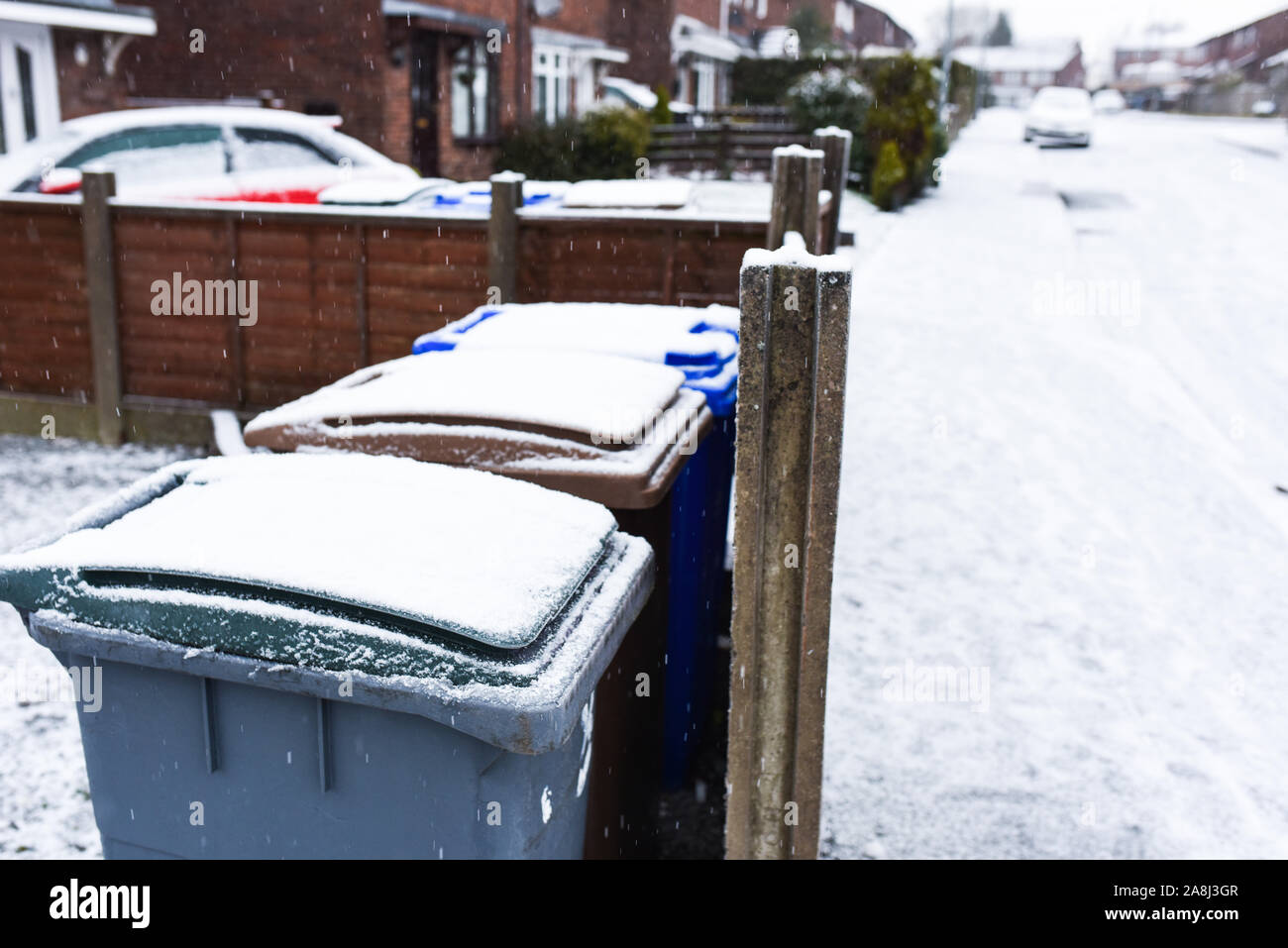 Bad bins hi-res stock photography and images - Alamy