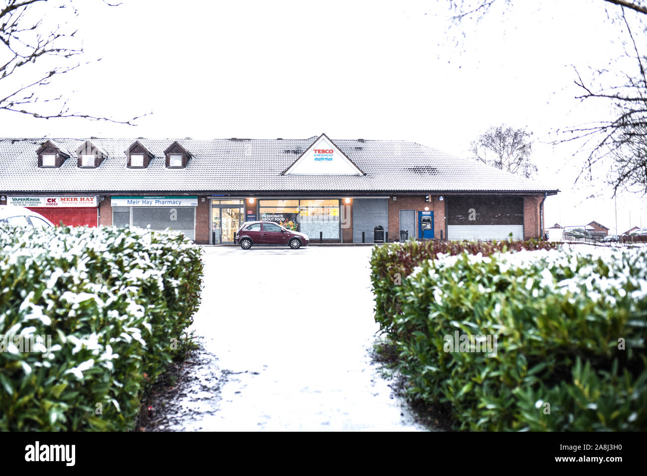 Tesco Express store open despite heavy snow so local shoppers can still ...