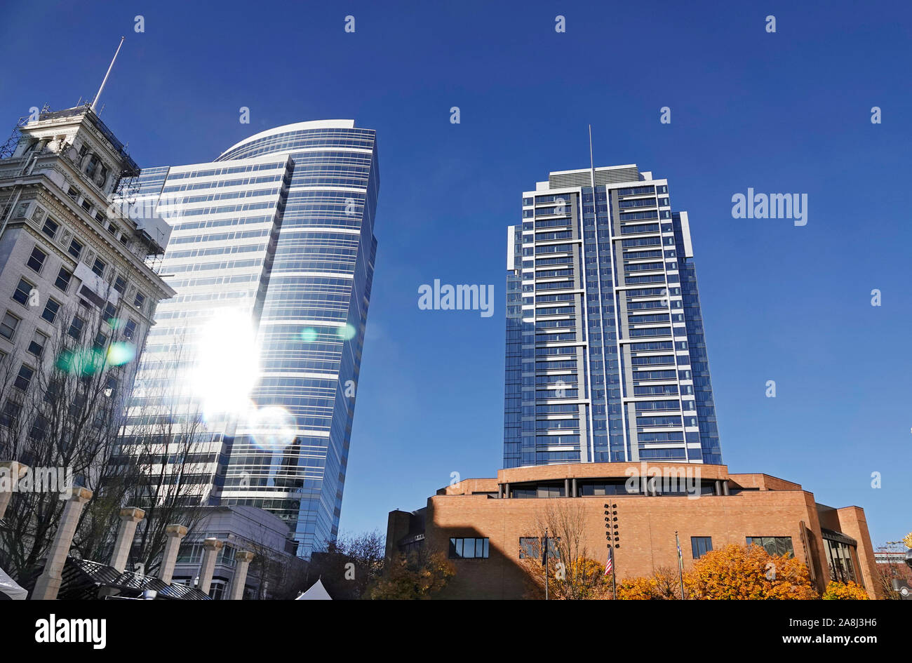 Portland oregon downtown hi-res stock photography and images - Alamy
