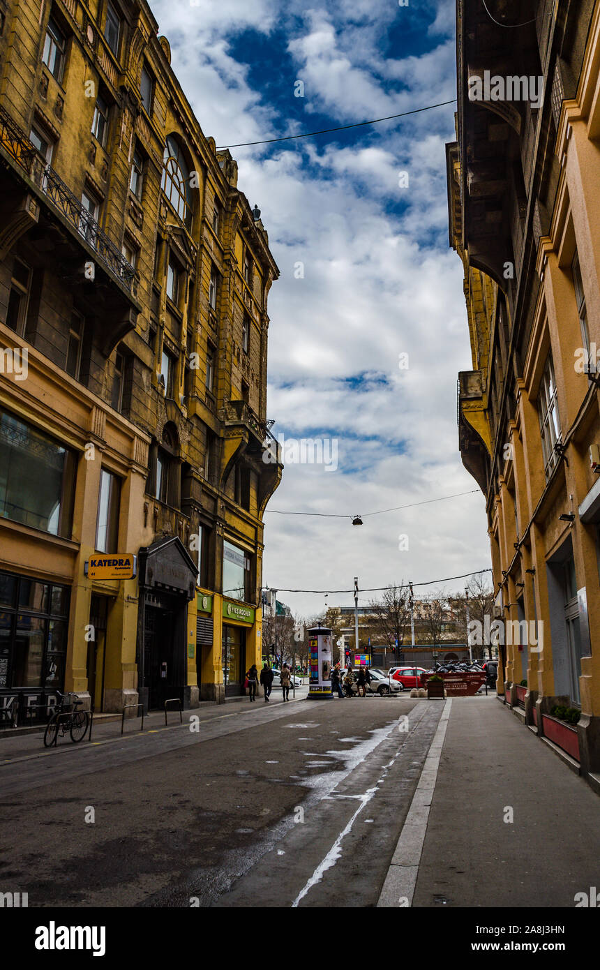Tourists and visitors on Vaci Utca the main shopping street in Budapest ...