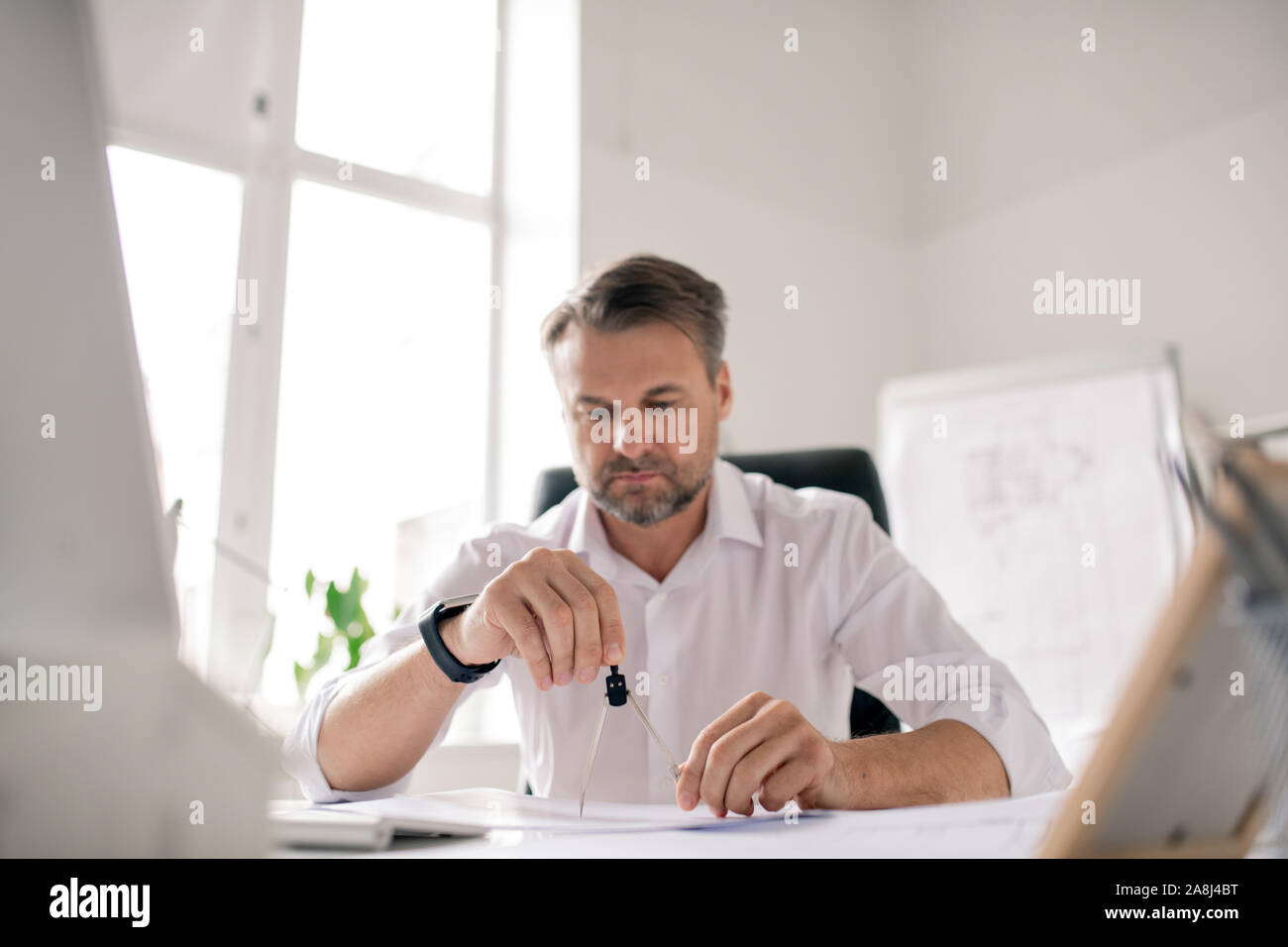 Office dividers hi-res stock photography and images - Alamy