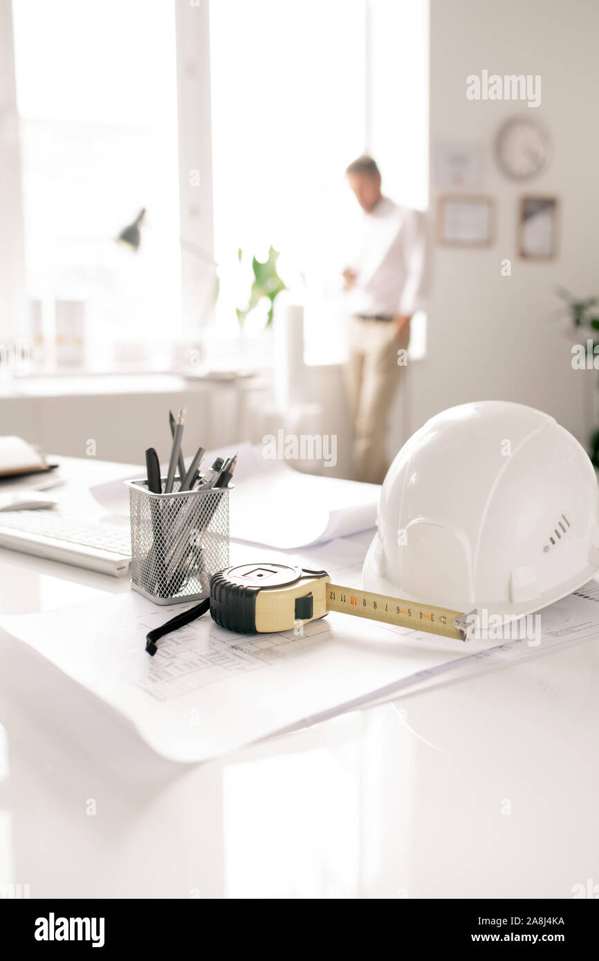 Engineer office industry computer hi-res stock photography and images ...