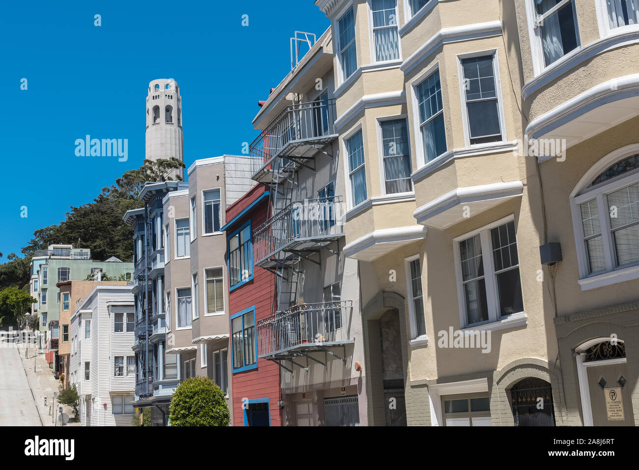 Tilted house san francisco hi-res stock photography and images - Alamy
